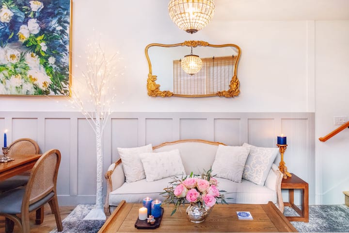 Urban Retreat In Art, Spa & Garden - Villa Jade - Oakland, CA