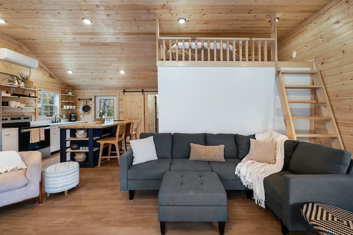 Beautiful Cabin Just Seconds From Dale Hollow Lake - Dale Hollow Reservoir, TN