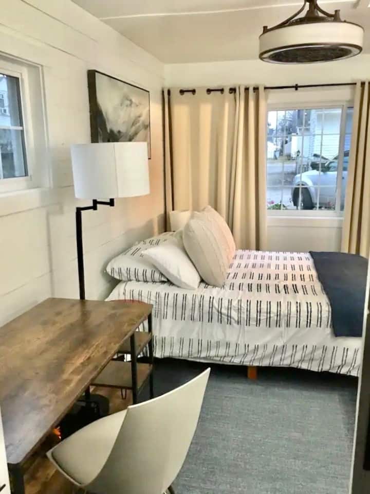 Private, Detached Cottage House - Nurses' Favorite - Louisville, KY