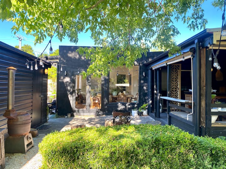 'Cooinda' 1890's Character Home. Location Plus! - Moss Vale