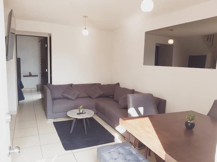 Casa Equipada Privada Outlets Arpto Pto Interior - León