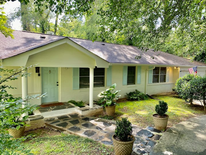 Cottage Con Encanto En Brookhaven - Sandy Springs, GA