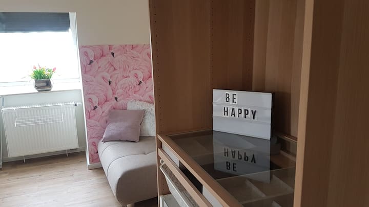 Moderne Ferienwohnung Mit 2 Zimmern Und Ausblick - Ochsenfurt