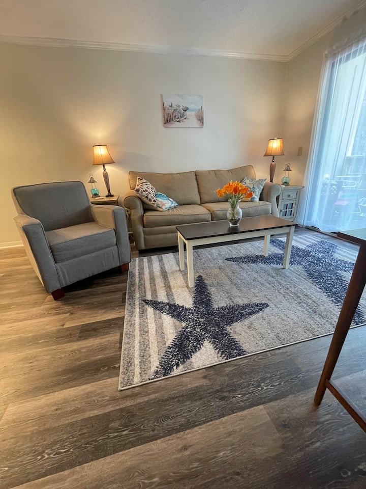 Walk 10 Min To Coligny Beach, 2 Bed Room Condo - Hilton Head Island, SC