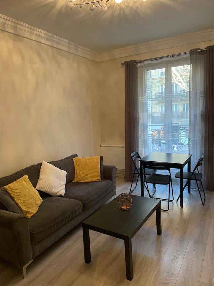 Appartement Calme Dans Le Quartier St-germain - Paris
