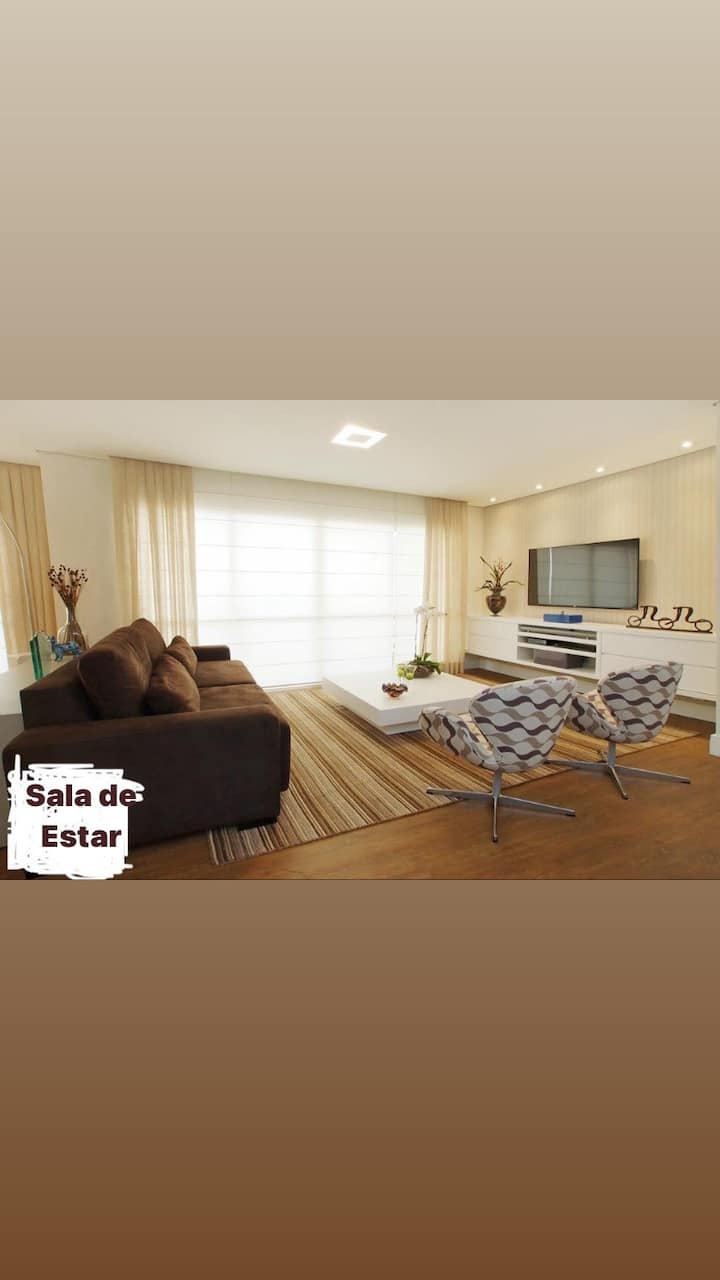 Apartamento Charmoso Em Bairro Nobre Emvitoria-es - Vitória