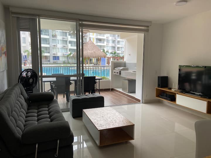 Condominio Con Piscinas Muy Familiar - Ricaurte