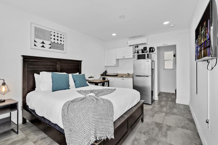 Lovely Studio Walking Distance To Ocean - Suite 7 - Hollywood