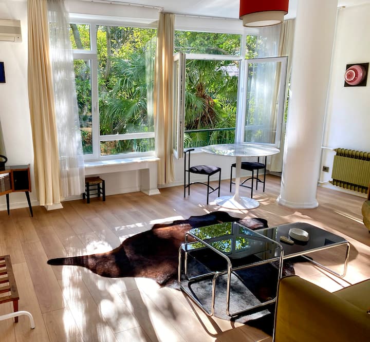 Artistic Apartment With Nature View In The City - Istanbul