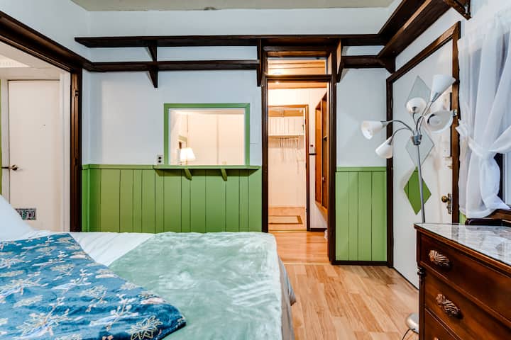 Friendly Neighborhood 1bed In The Center Of Eugene - Eugene, OR
