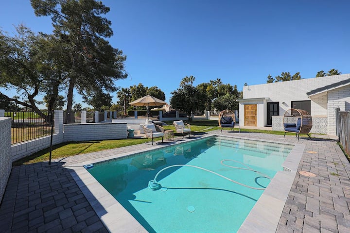 Pool&golfcourse Views Desirable Litchfield Park,az - Wildlife World Zoo, Aquarium & Safari Park