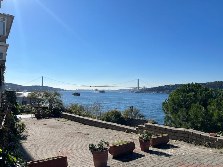 In The Magnificent Location, ÇEngelköy, ÜSküdar - Polonezköy