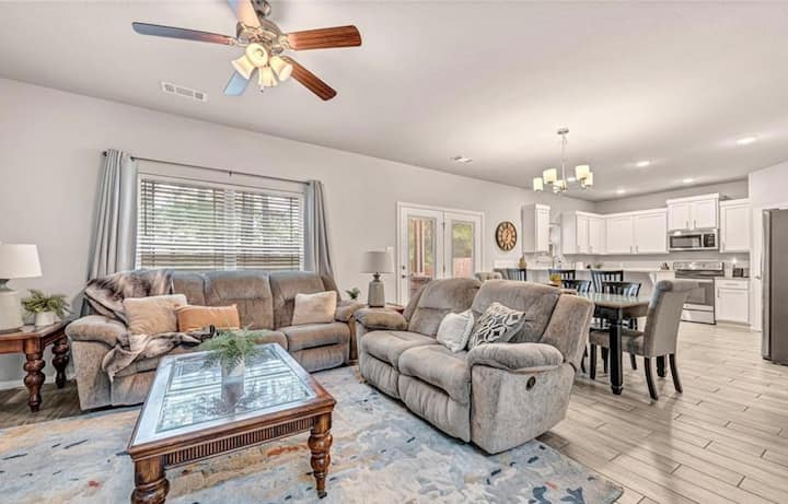 Stunning Home <10 Minutes To Downtown Fayetteville - Fayetteville, AR