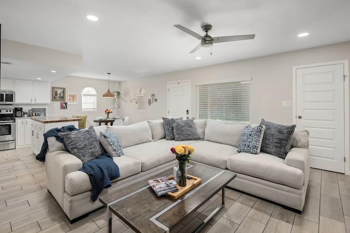 Updated Two Bedroom Condo With King Suite! - McAllen