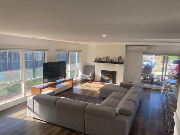 Renovated Beach House Just 150m From The Water - Portarlington
