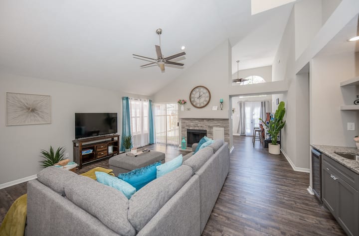 Sparkling Aqua-king Bed-master, Arcades, Clean! - Houston, TX