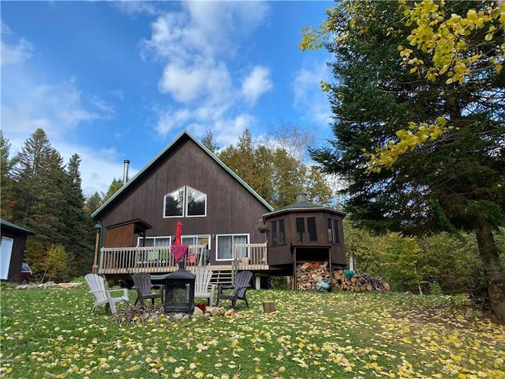 Superbe Chalet En Bois  à Chertsey, Lanaudière - Rawdon