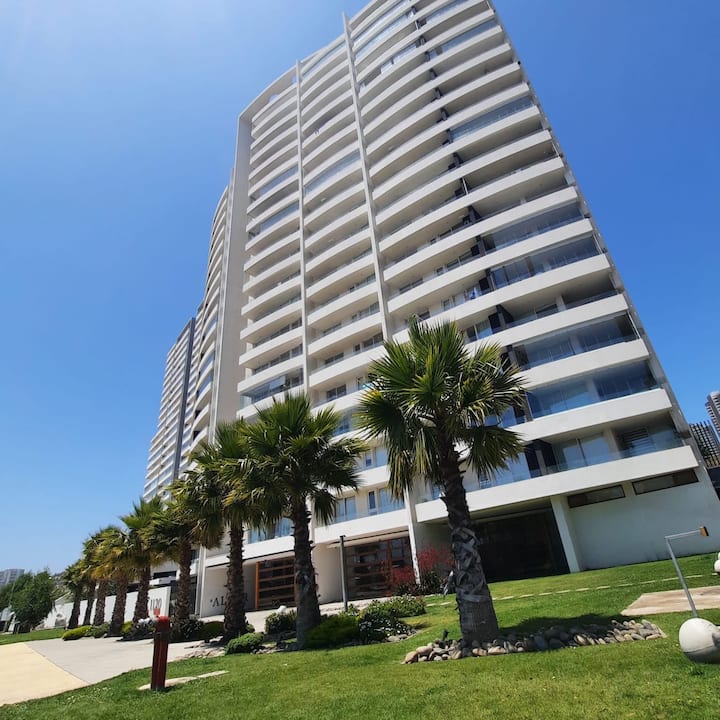 Grato Departamento Con Vista Al Mar En Concon - Concón