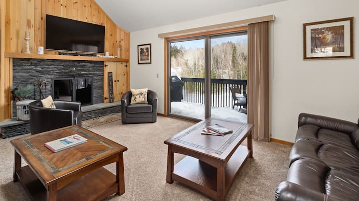 Peaceful Townhome In Sought-after Stowe Location - Stowe, VT