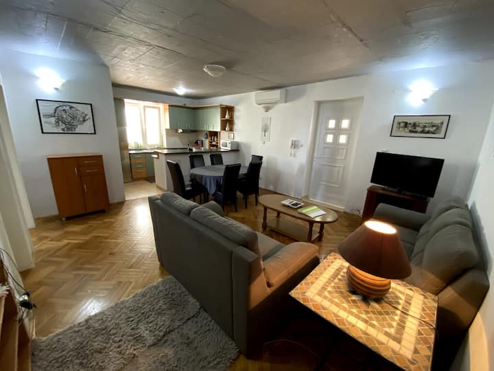 3 Bedrooms And 1 Bathroom View Home In Dubrovnik - Dubrovnik