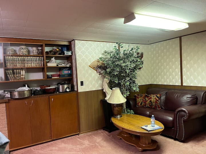 Private Bedroom With Free Parking On Premises - Prince Albert