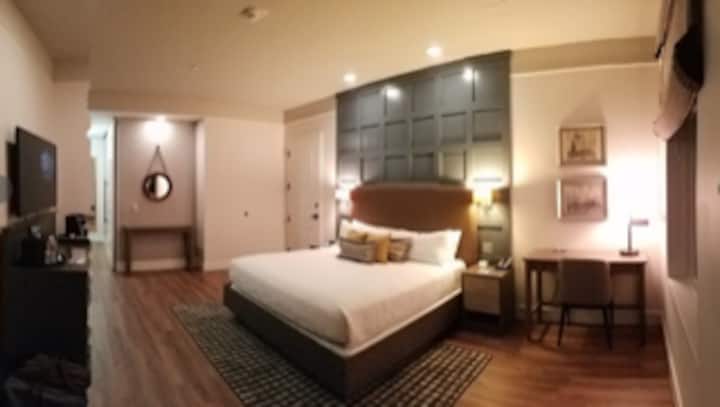 Boutique Luxury Queen At
The Hotel Concord - Concord, NH