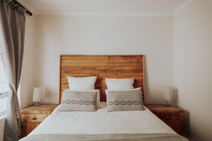 One Bedroom Poolside Unit On Picturesque Plot - Midrand