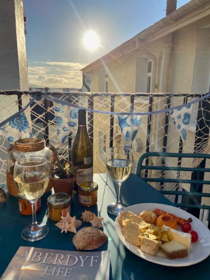 Cosy 3 Bedroom Cottage By The Sea In Aberdovey. - Aberdovey