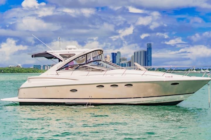 Beautiful 43ft Yacht, 2 Bedrooms, 2 Full Bath - Naples, FL