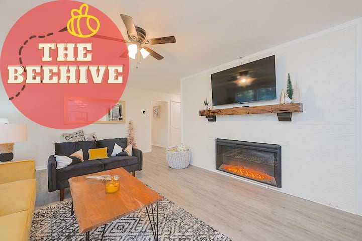 ~The Beehive! | New 4 Bedroom Listing Next To Cnu! - Newport News, VA