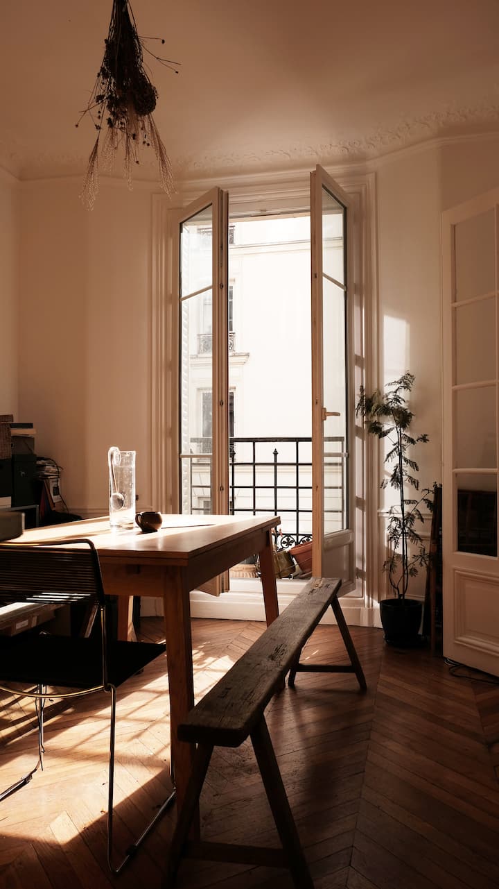 Appartement Hausmannien Lumineux, Père Lachaise - France