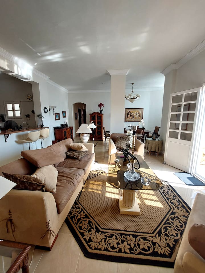 Antike Wohnung Mit Meerblick Aus Jedem Zimmer - Hurghada