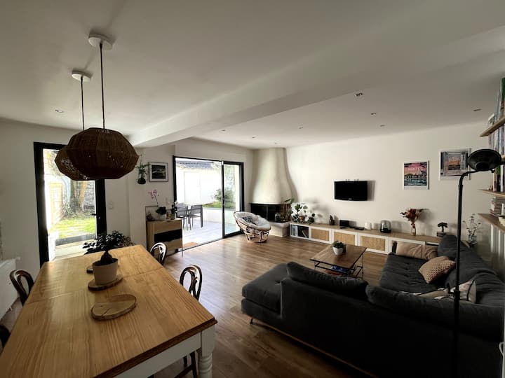 Maison De Ville Cosy Avec Jardin - Nantes