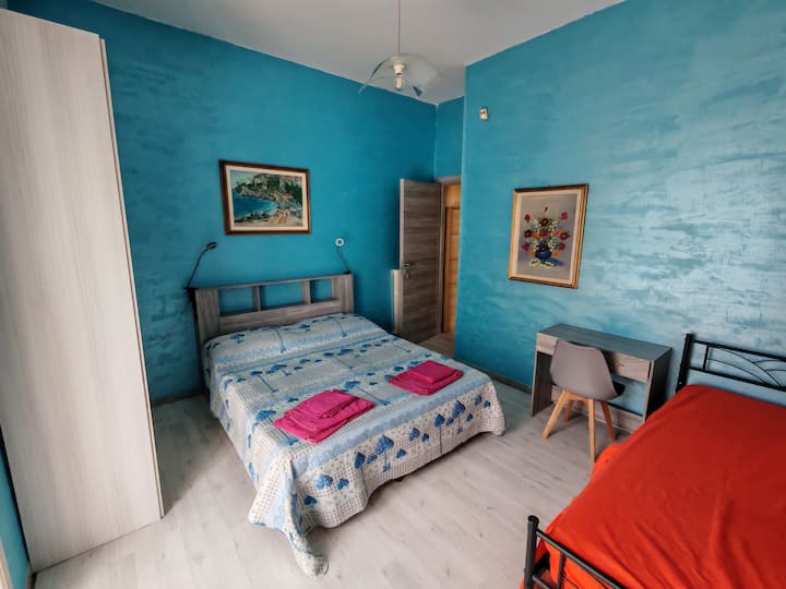 Lisa's House: Grande Apt. Vicino Al Mare - Salerno