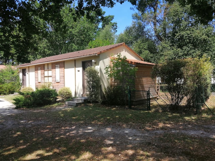 Joli Chalet, Près Du Lac Et Du Port D’hourtin - Hourtin