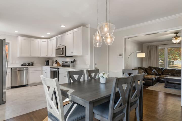 3 Br Renovated Bungalow In Heart Of Midtown - Tulsa, OK