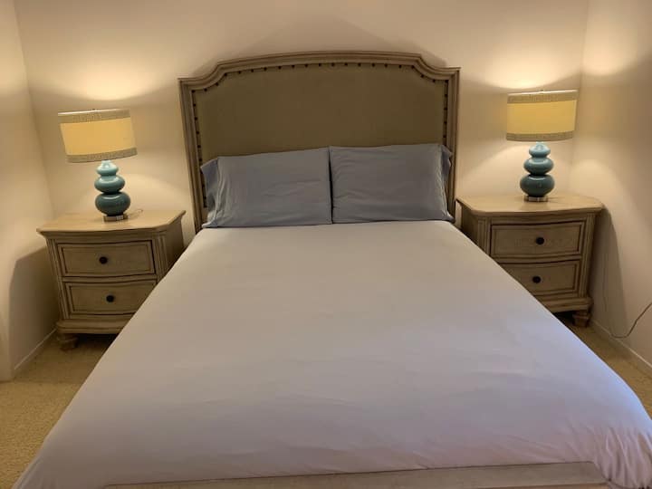 Irvine Spectrum 1 Bedroom Near Beach, Uci & Disney - Irvine, CA