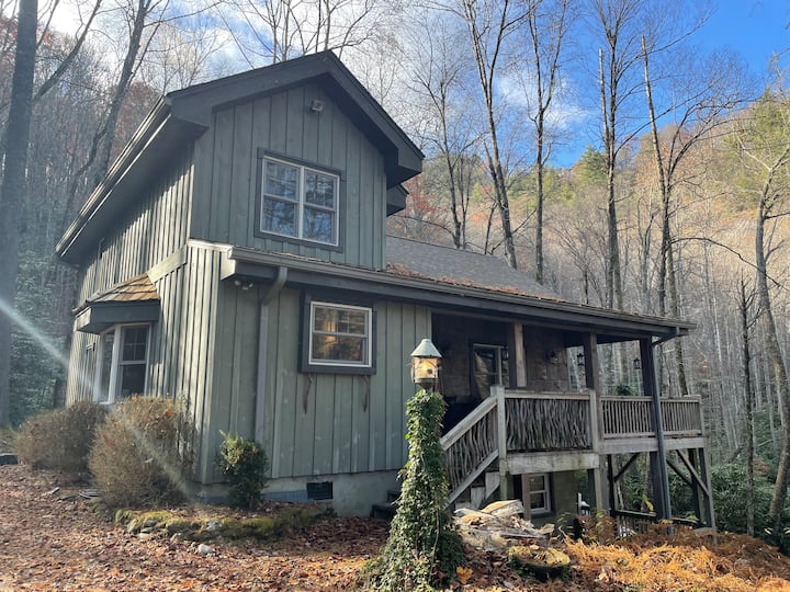 Cozy Mountain Cabin In Cashiers - Close To Town! - Highlands, NC
