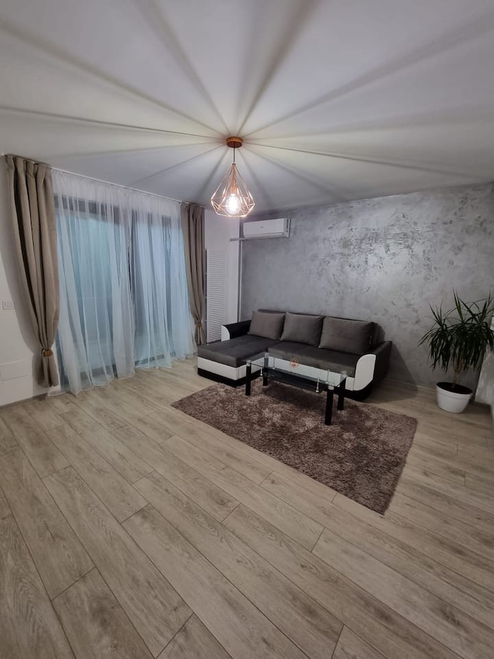 Apartament 2 Camere In Zona Linistita! - Craiova