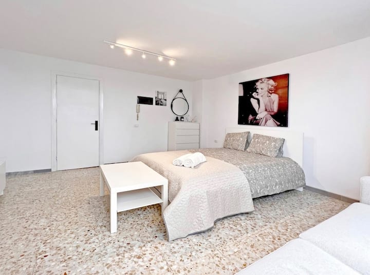 Cosy 2bedroom Apartment In Los Christianos - Los Cristianos