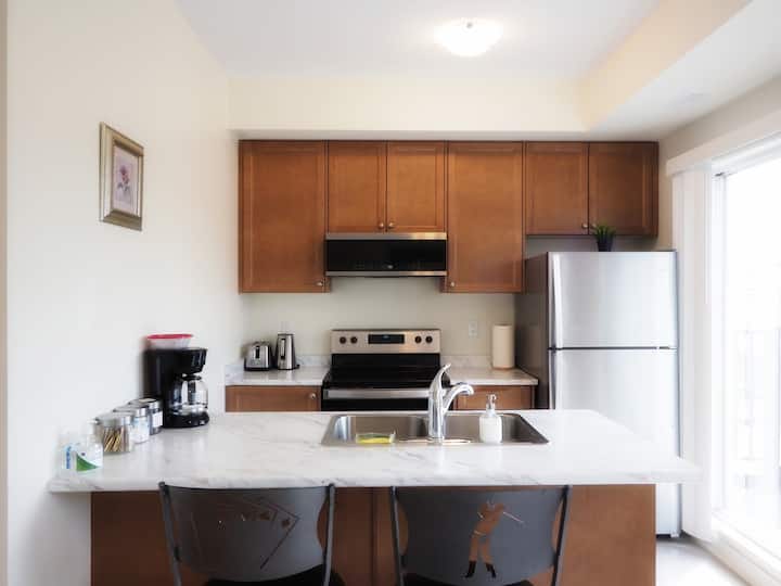 New Single Unit With Private Entrance - Markham