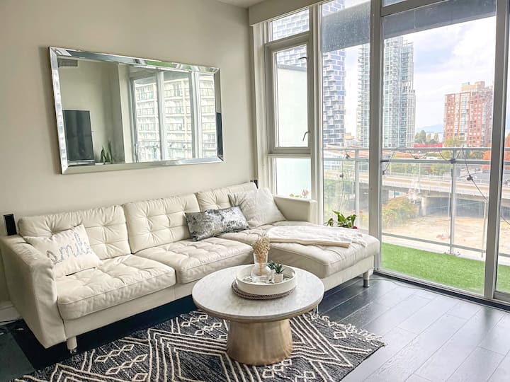 Stellar Getaway In Downtown Vancouver! New! - British Columbia