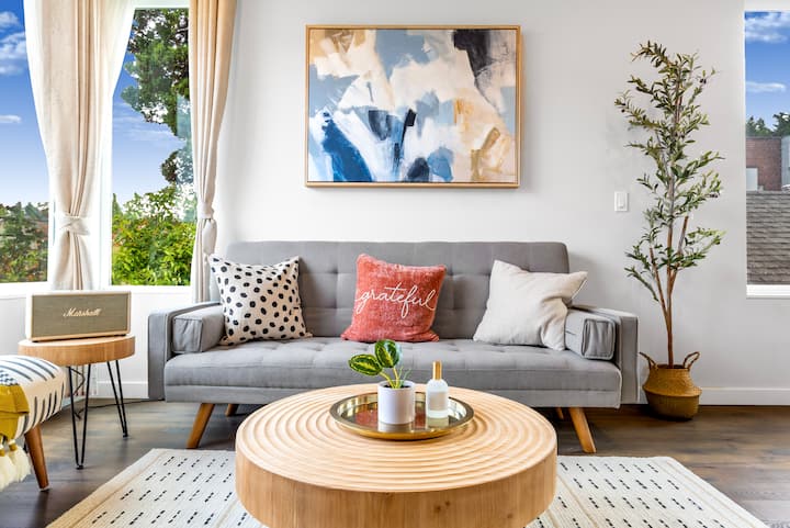 3b2.5b Spectacular Spot @Fremont /Central Location - Seattle, WA