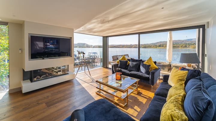Silver Quay, Fantastic Boat House, Sleeps 10 - Grasmere