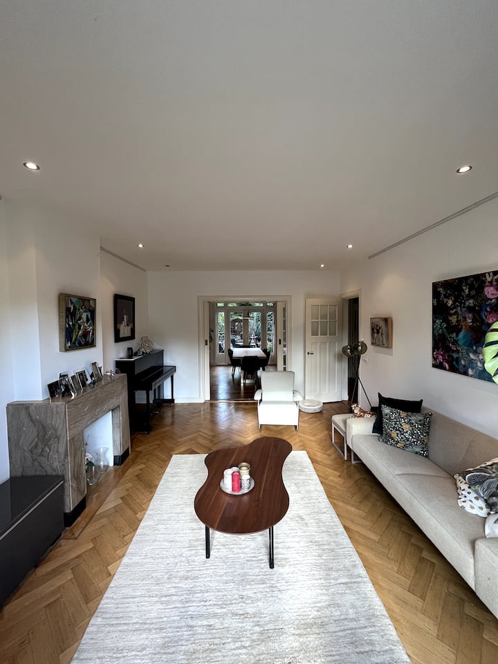 Very Unique City Center Family Home - Museumsquare - Amstelveen