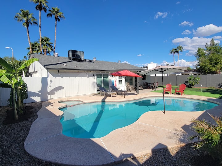 Heated Pool*, Spa & Putting Green Getaway Retreat - Chandler, AZ