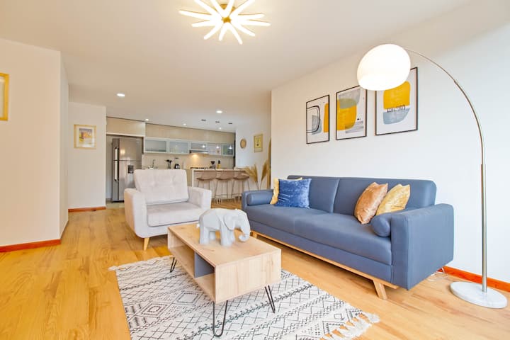 Work-friendly 1br/1office/2ba •Pool/gym• 500mbwifi - コロンビー メデジン