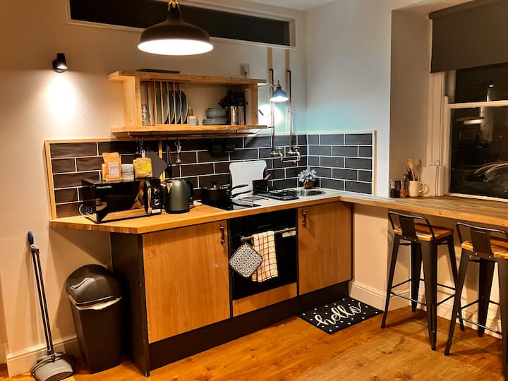 Central Apartment For 2 - Porthmadog