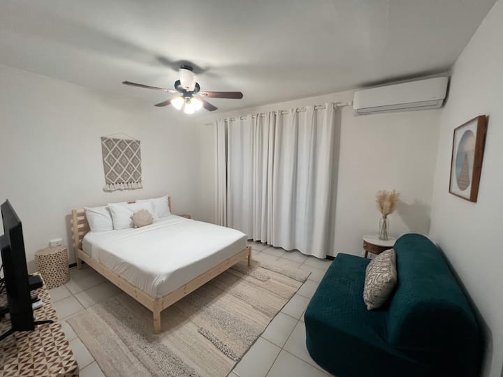 Beach Front Bedroom W/ Generator By Hdm - San Juan