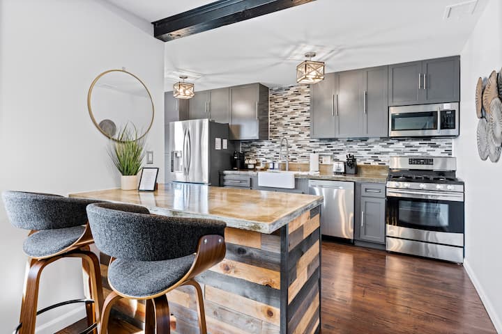 Modern Home 5 Miles To Disneyland W/patio & Bbq - Anaheim